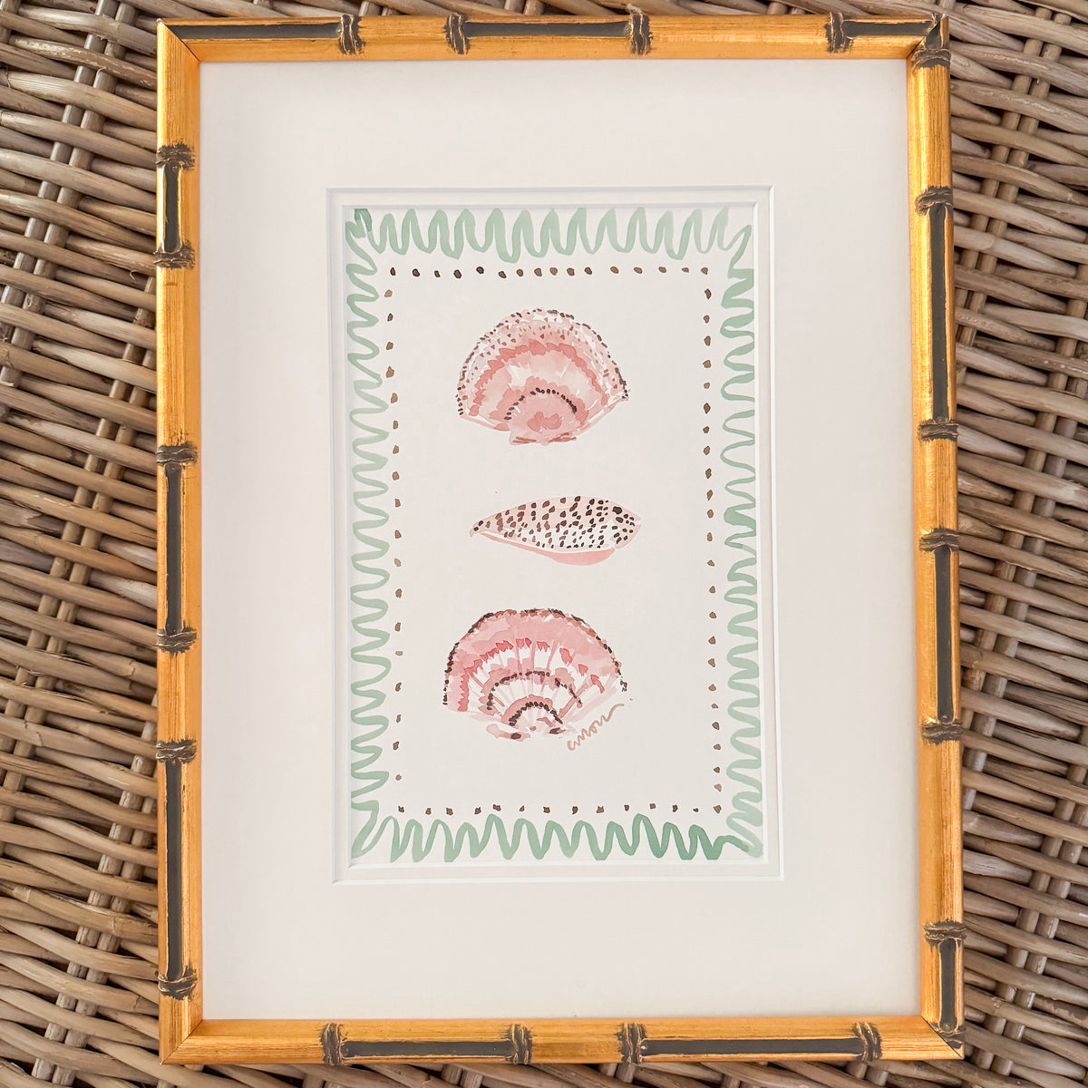 Framed Seashell X – Camilla Moss